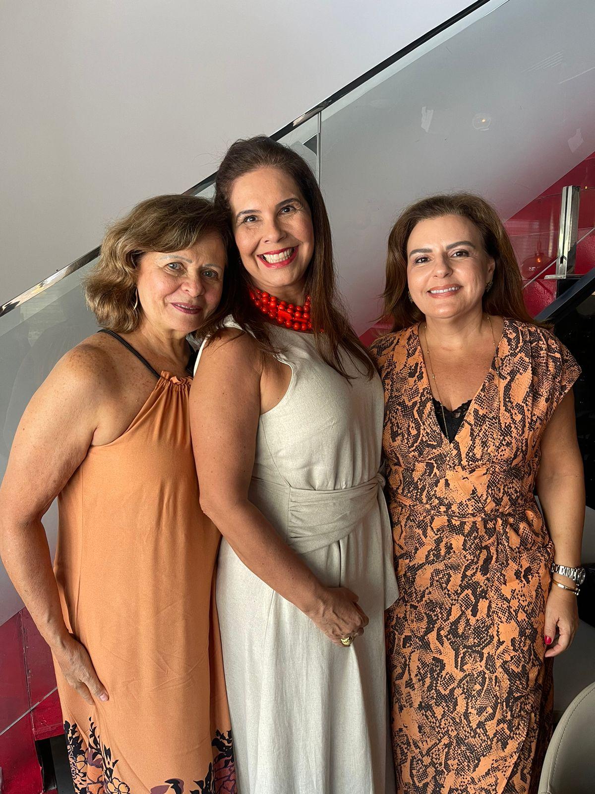 CAPTEI: Aniversário de Genna Campos é comemorado no Restaurante Baretta - Jeritza Gurgel ...